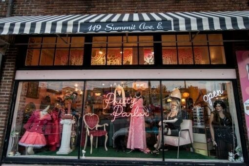 About - Pretty Parlor